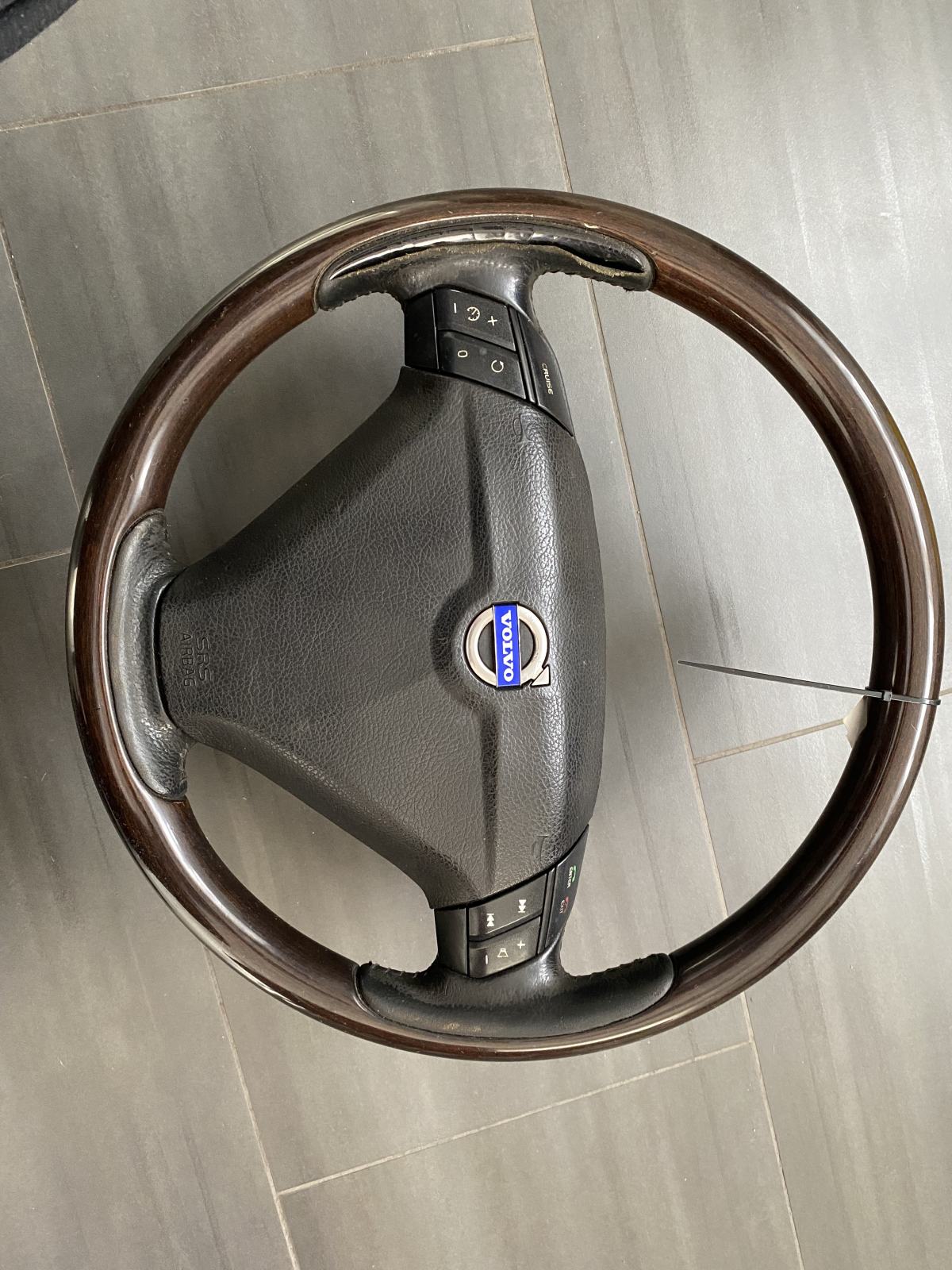 Volvo volan les za s60, xc90, v70