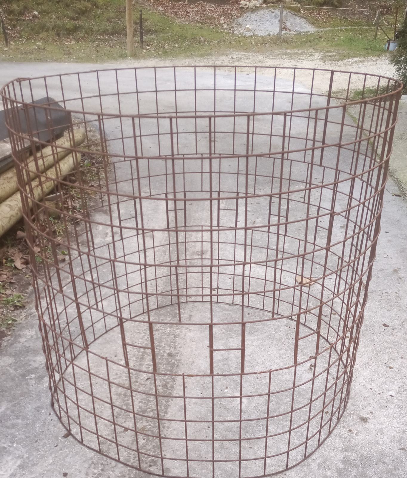 Krmilnik za ovce ali koze, jasli