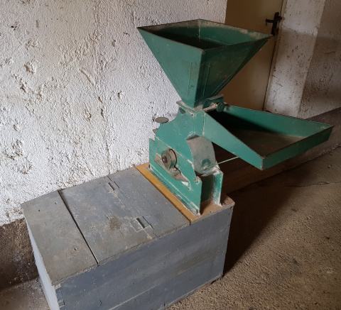 mlin za zrnje - šrotar