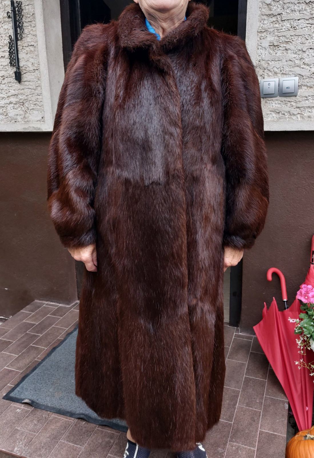 Prodam krznen plašč iz nutrije