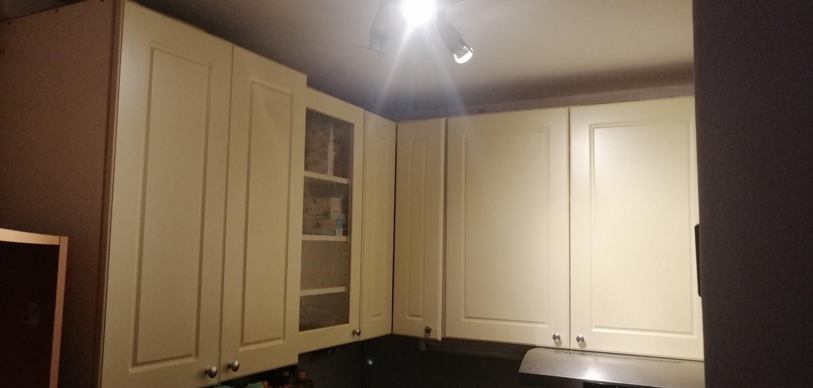 Viseče omarice - kuhinja