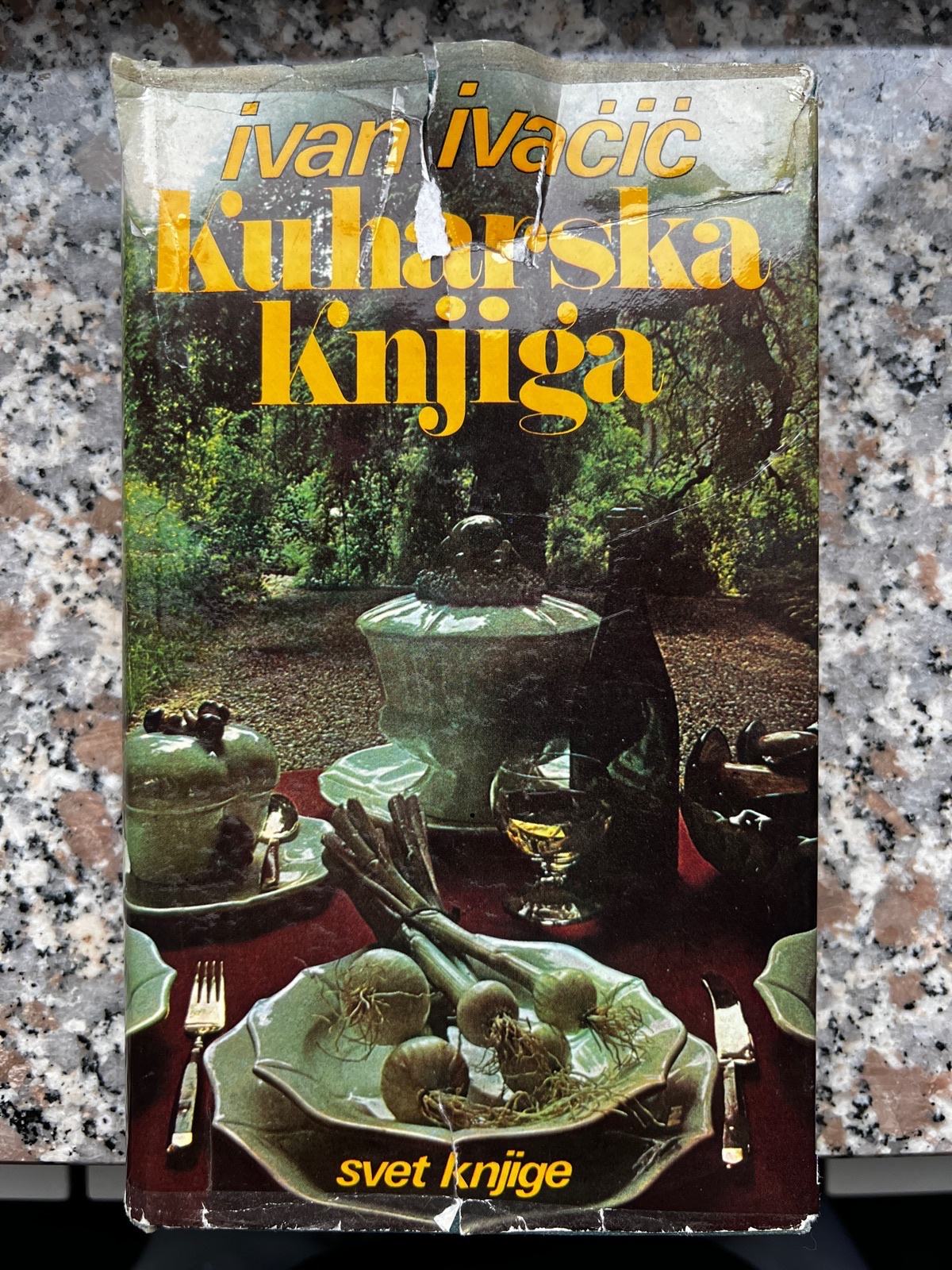 Kuharska knjiga / Ivačič Ivan