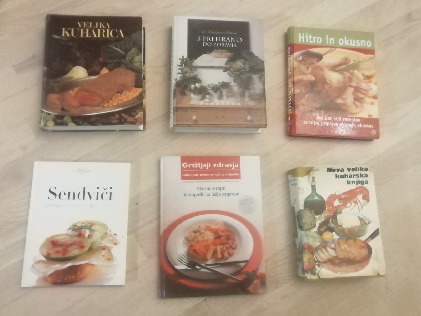 KUHARSKE KNJIGE RAZNE OB NAKUPU 5 KNJIG NAJCENEJŠO PODARIM