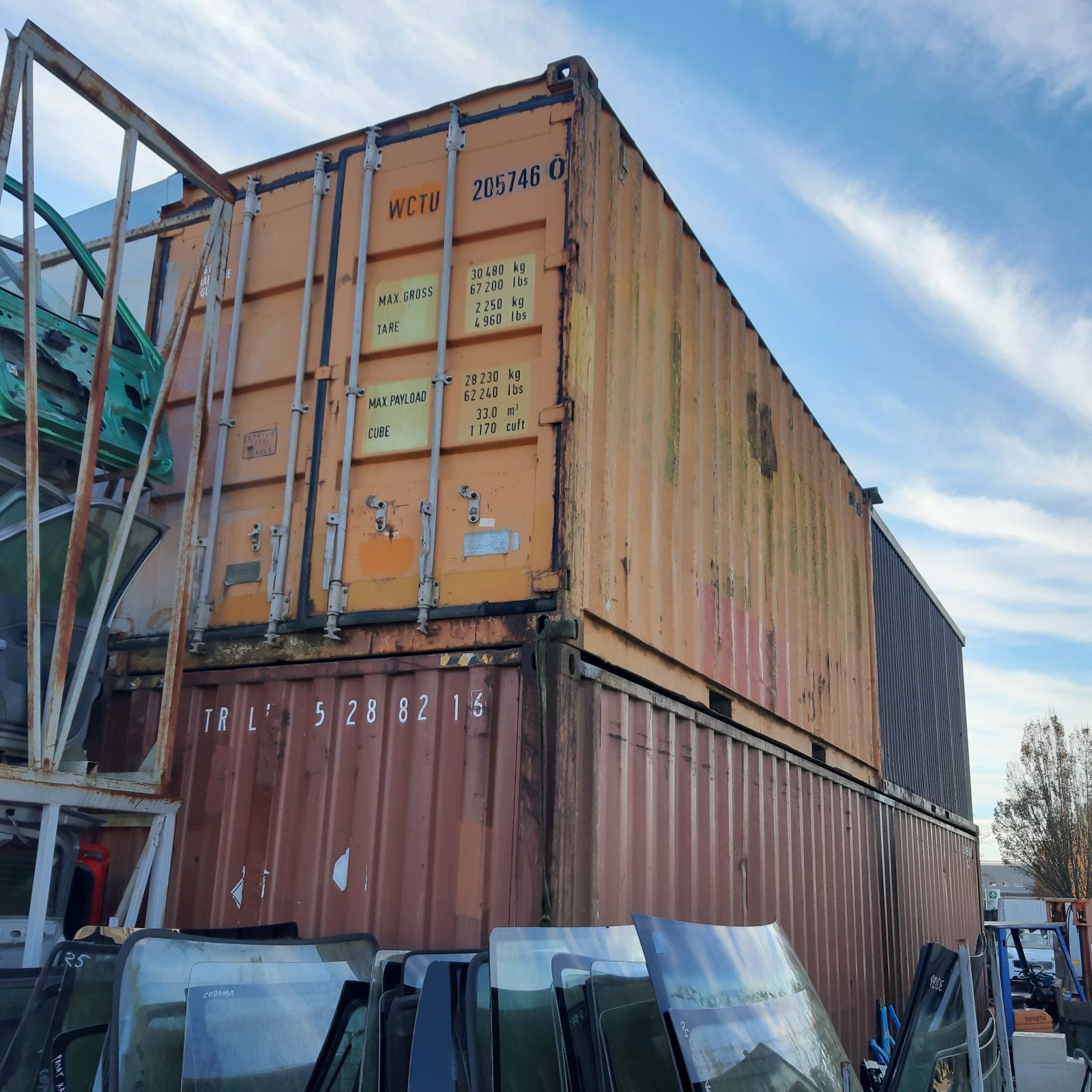 Ladijski kontejner 6 x 2,5 m
