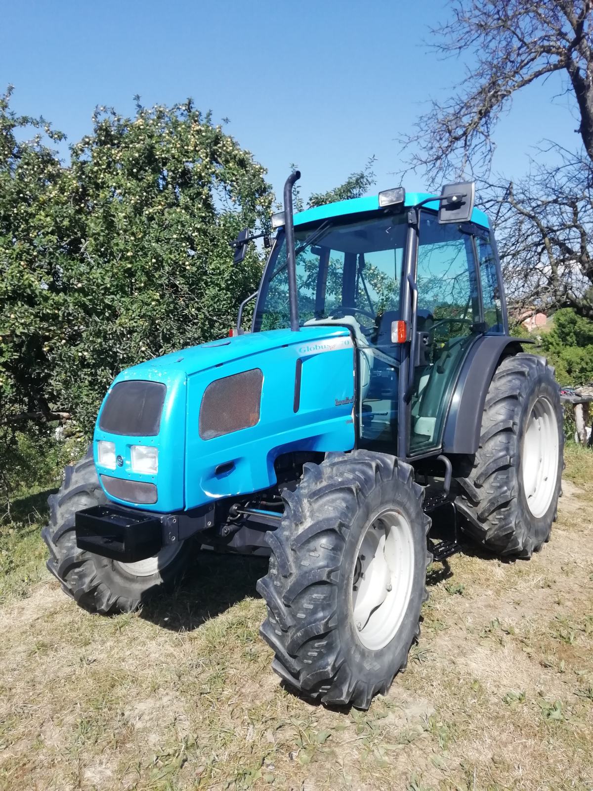 PRODAM TRAKTOR LANDINI