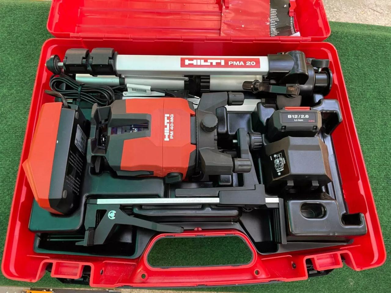 HILTI PM 40-MG LASER Green v odličnem stanju
