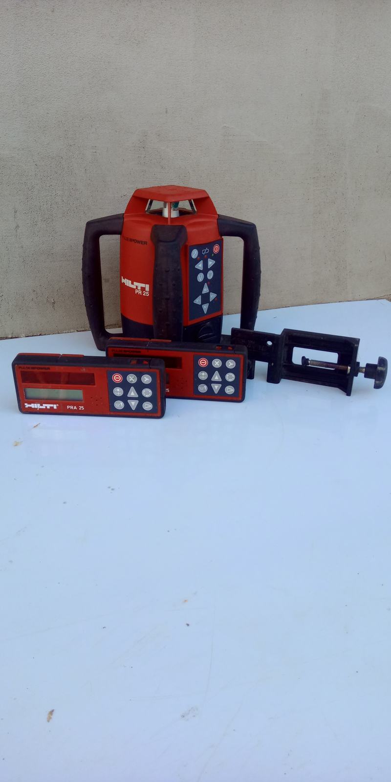 Hilti PR 25
