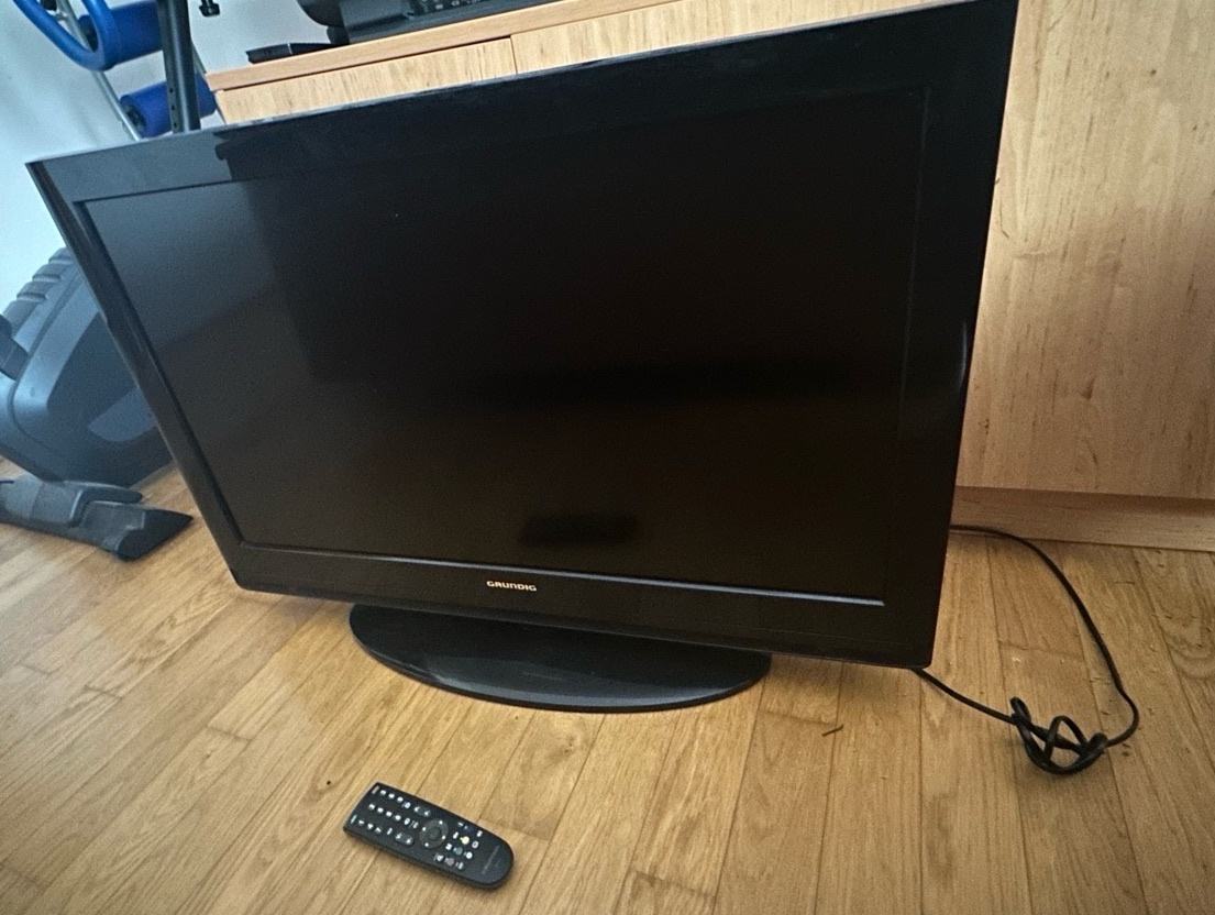 Lcd TV Grundig 32 GLX 3102 C, 81,3 cm (32 inch)
