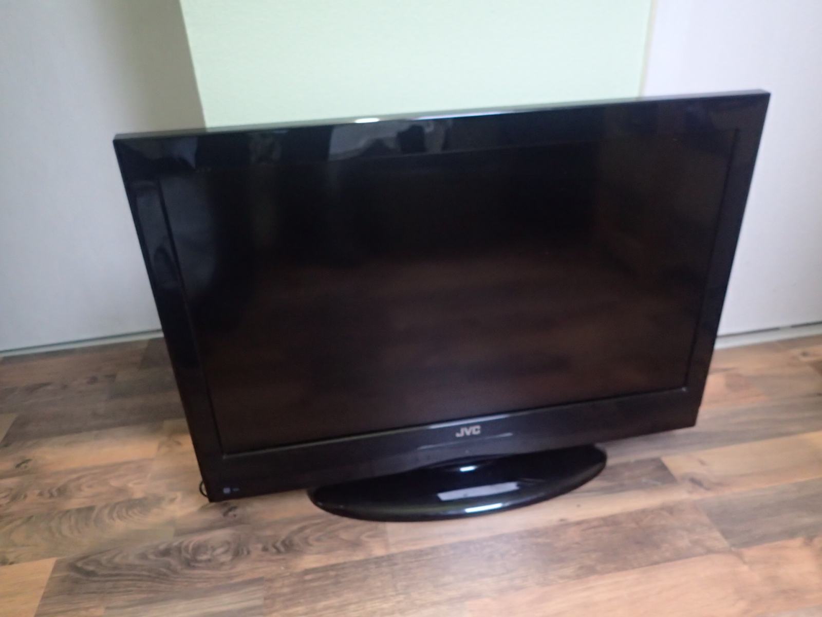 LCD TV JVC 32