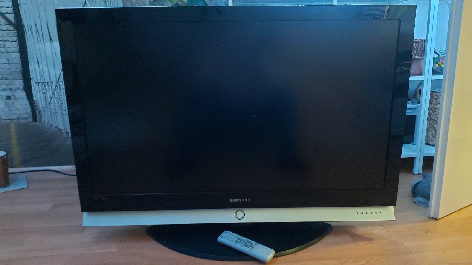 LCD TV Samsung 117 cm