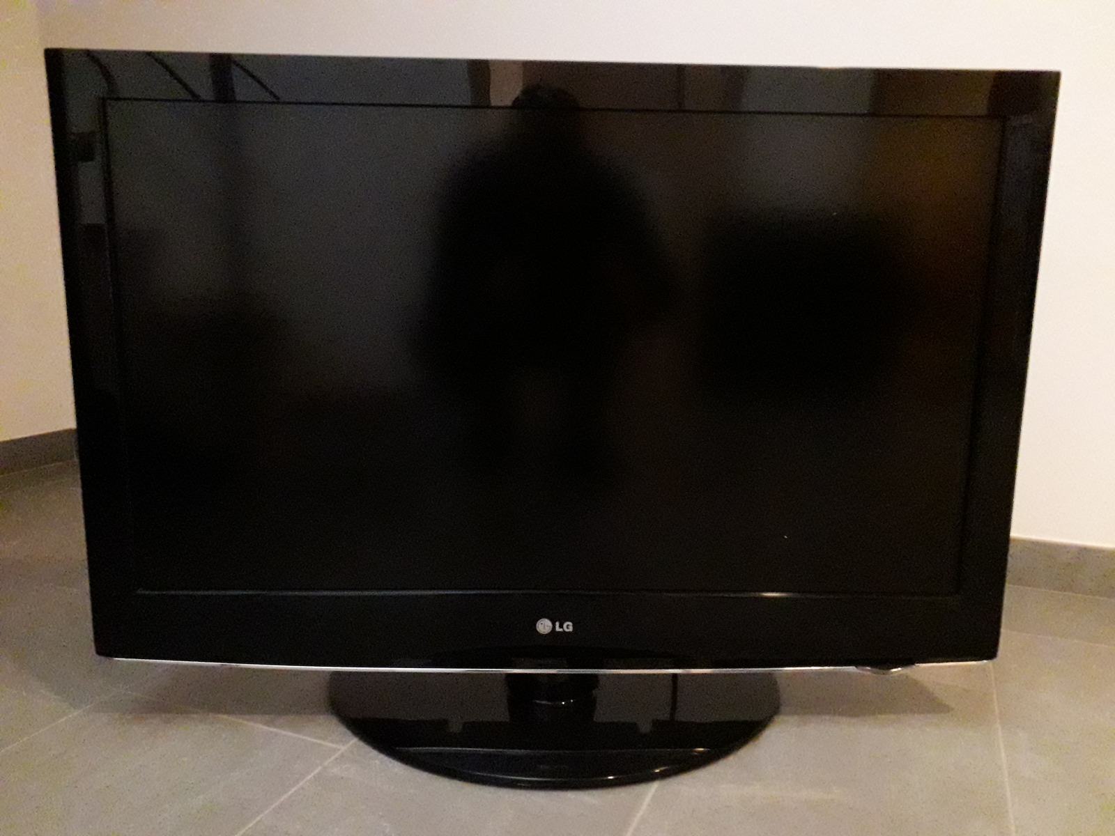 LG LCD tv 37 ld420