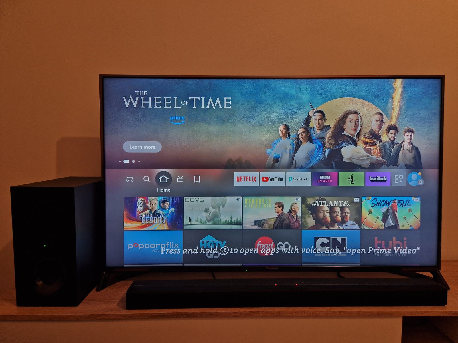 Panasonic LCD TV z zvočnim sistemom in Amazon 4k fire TV stick