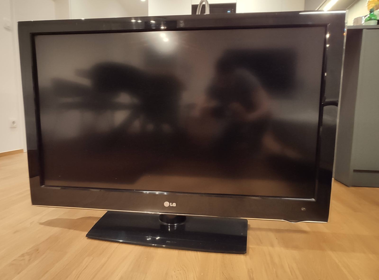 Prodam LG TV 42LH5020