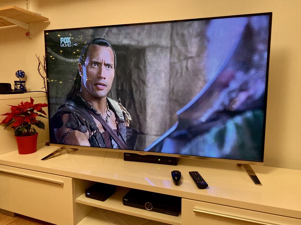 Prodam Smart Televizor 3D LG 55” (139cm) 55LB678V