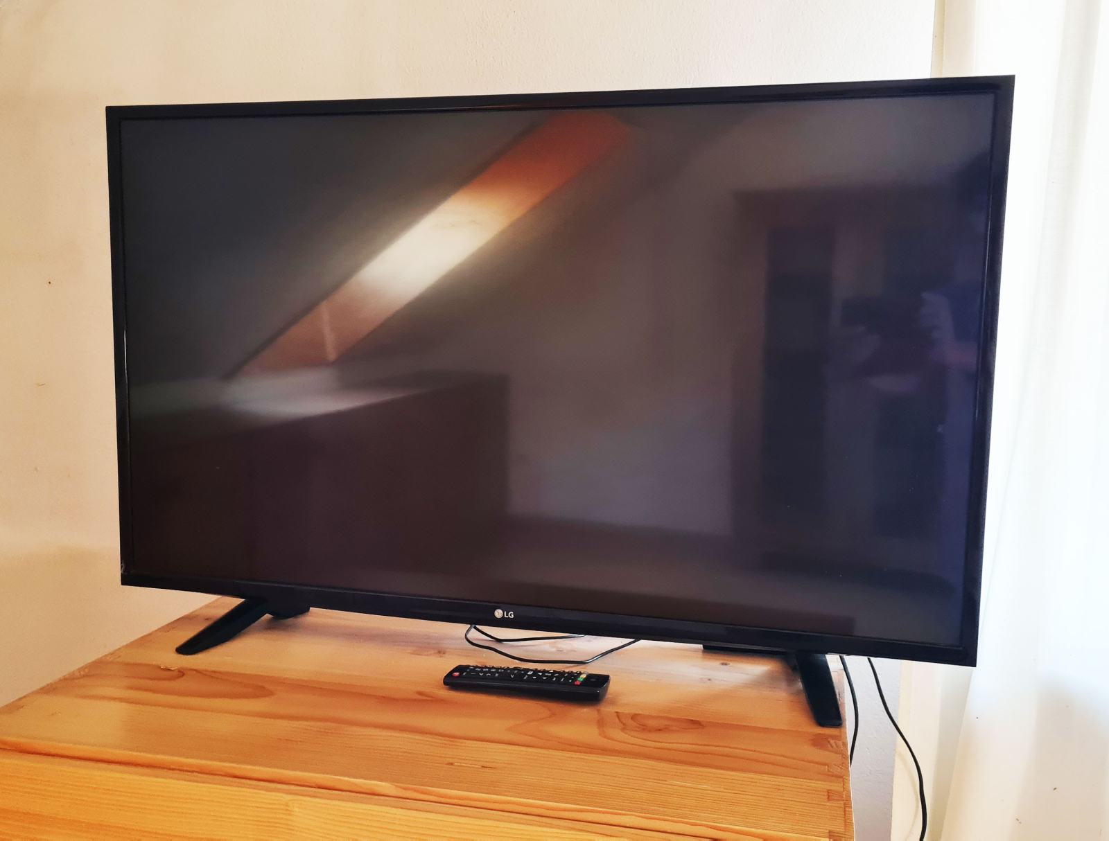 Prodam TV LG Led sprejemnik 43LH510V, diagonala 109 cm