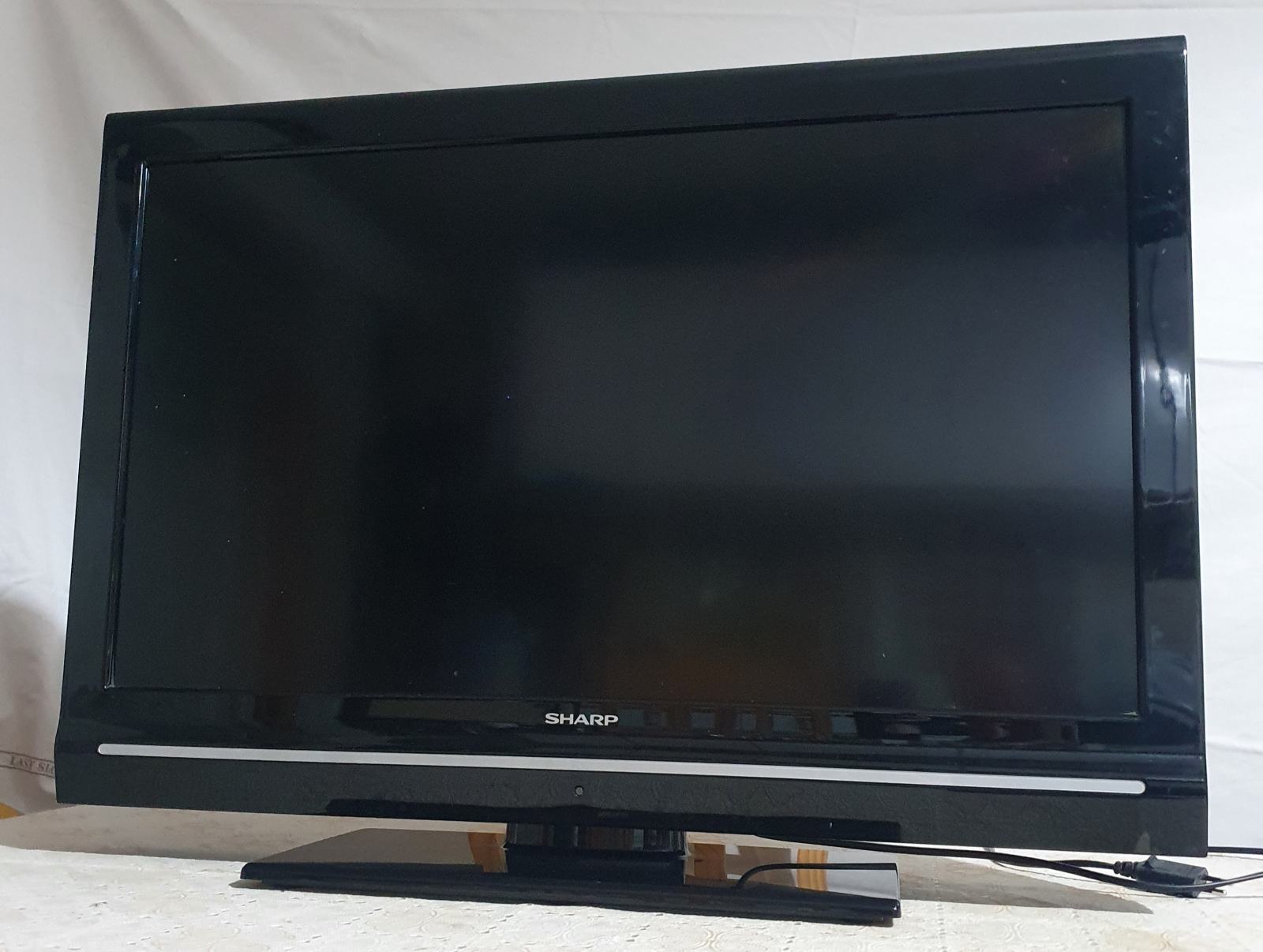 SHARP LCD TV 32