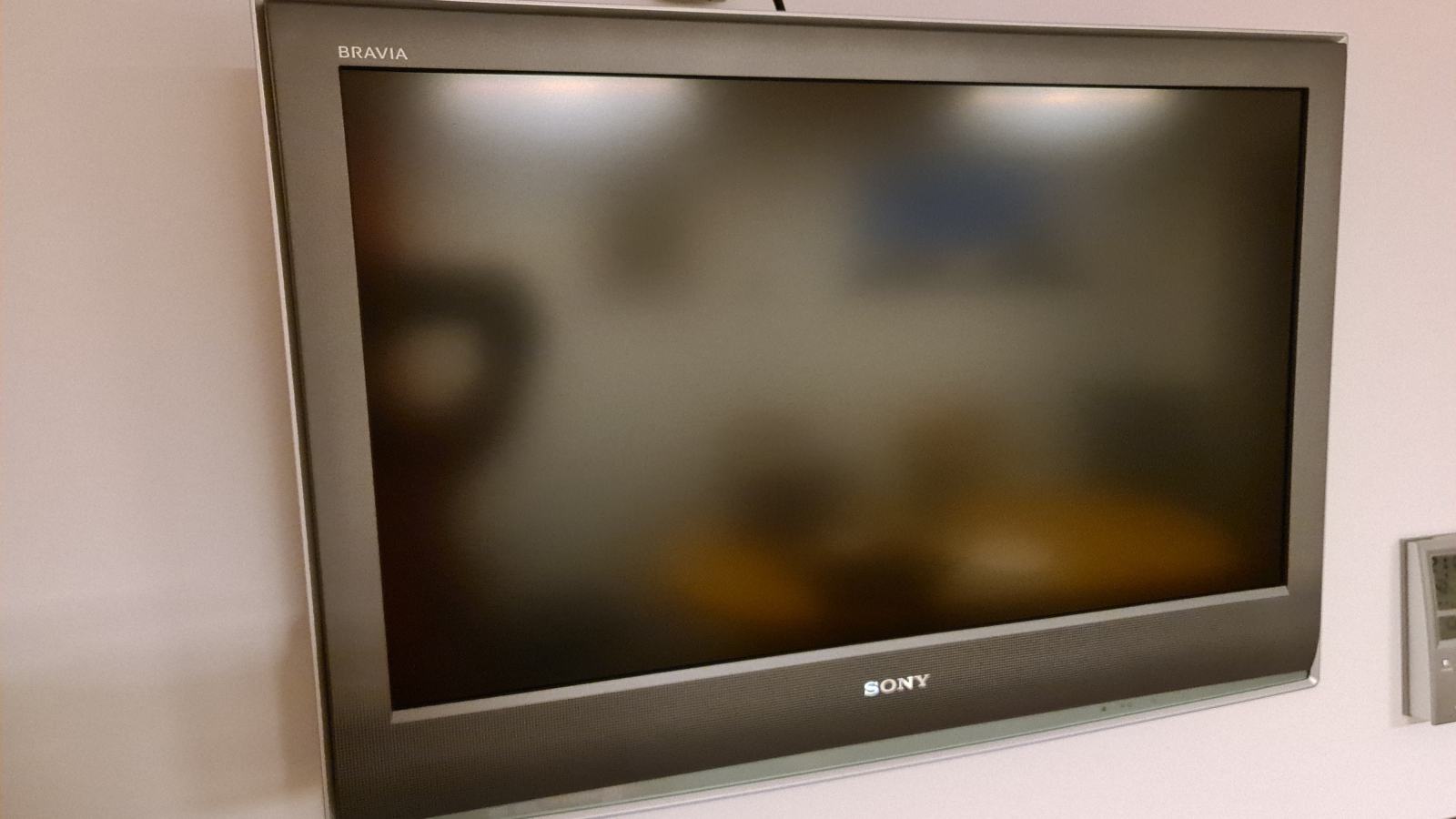 SONY LCD BRAVIA KDL-32S2000