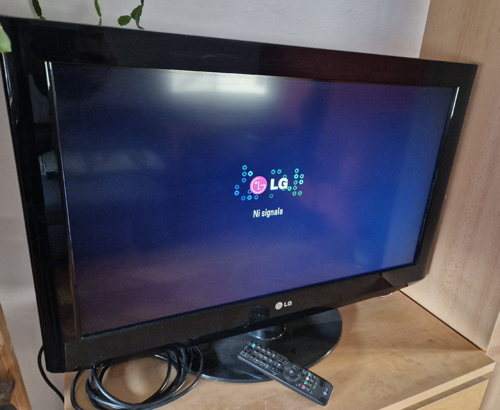 Televizor LG 32LD320