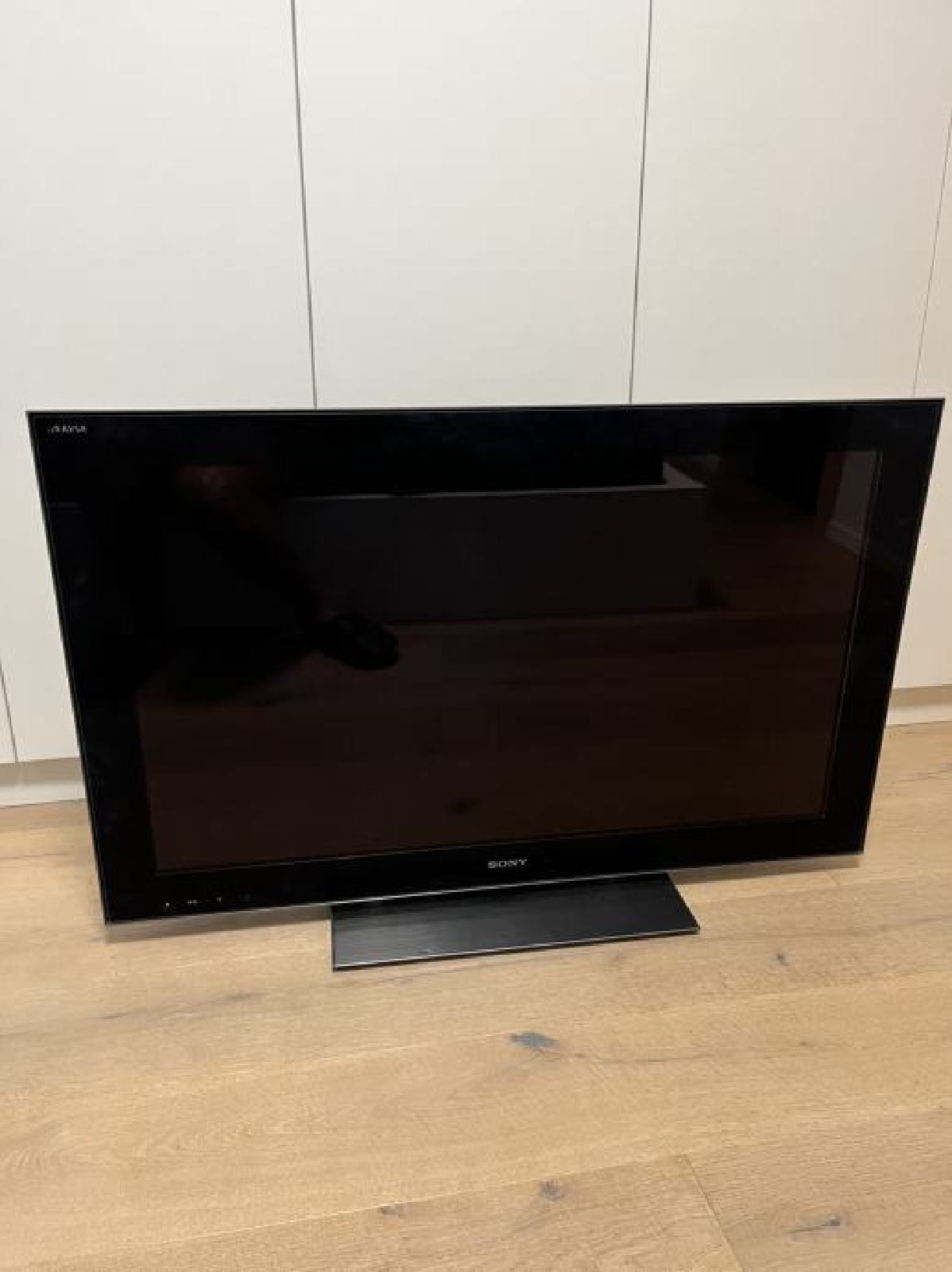 SONY TV 106 cm