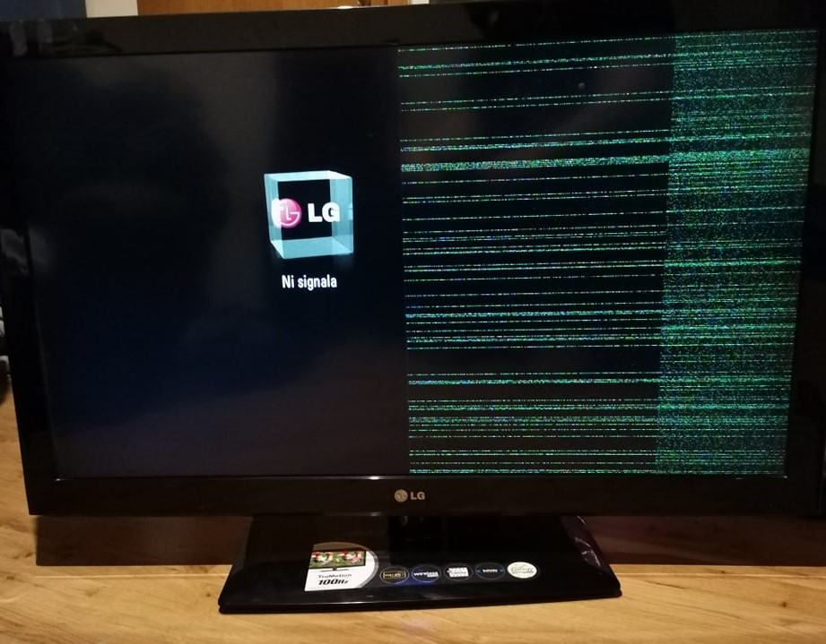 TV LG 42 106cm LG 42LD550 - V OKVARI