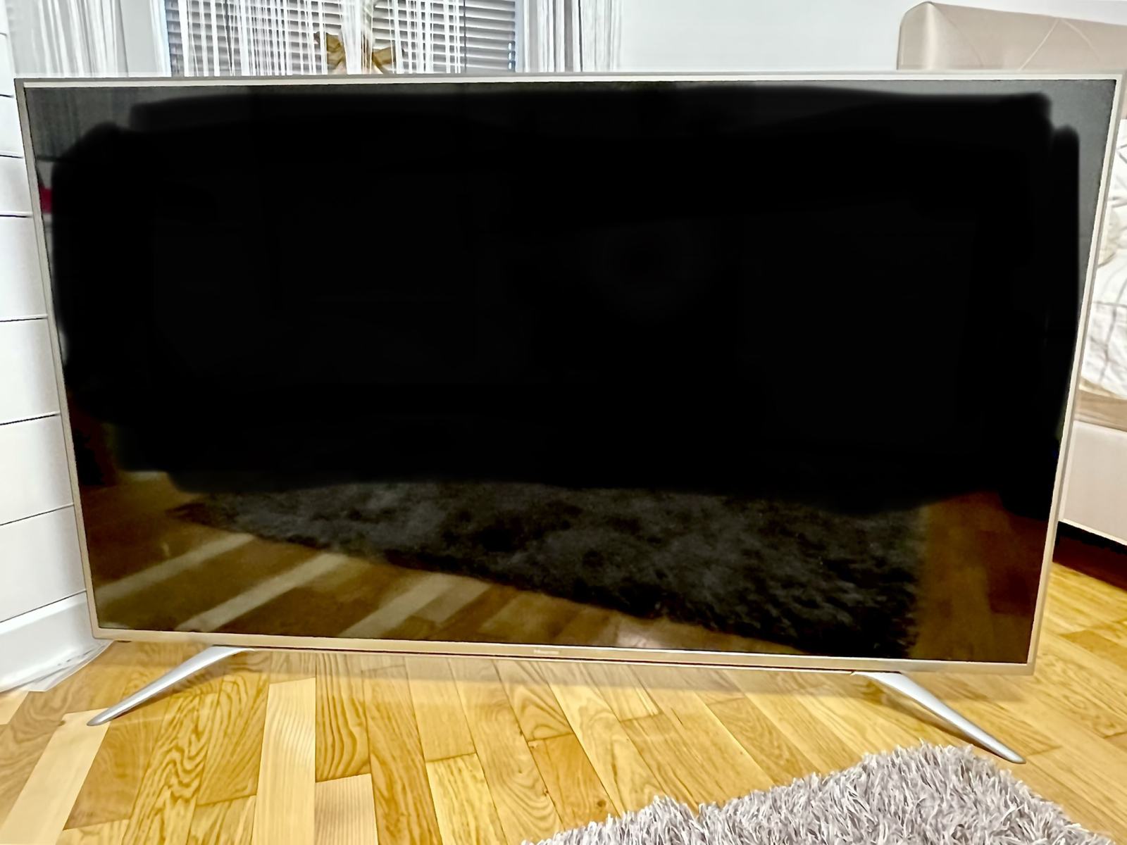 Hisense LED Backlight TV