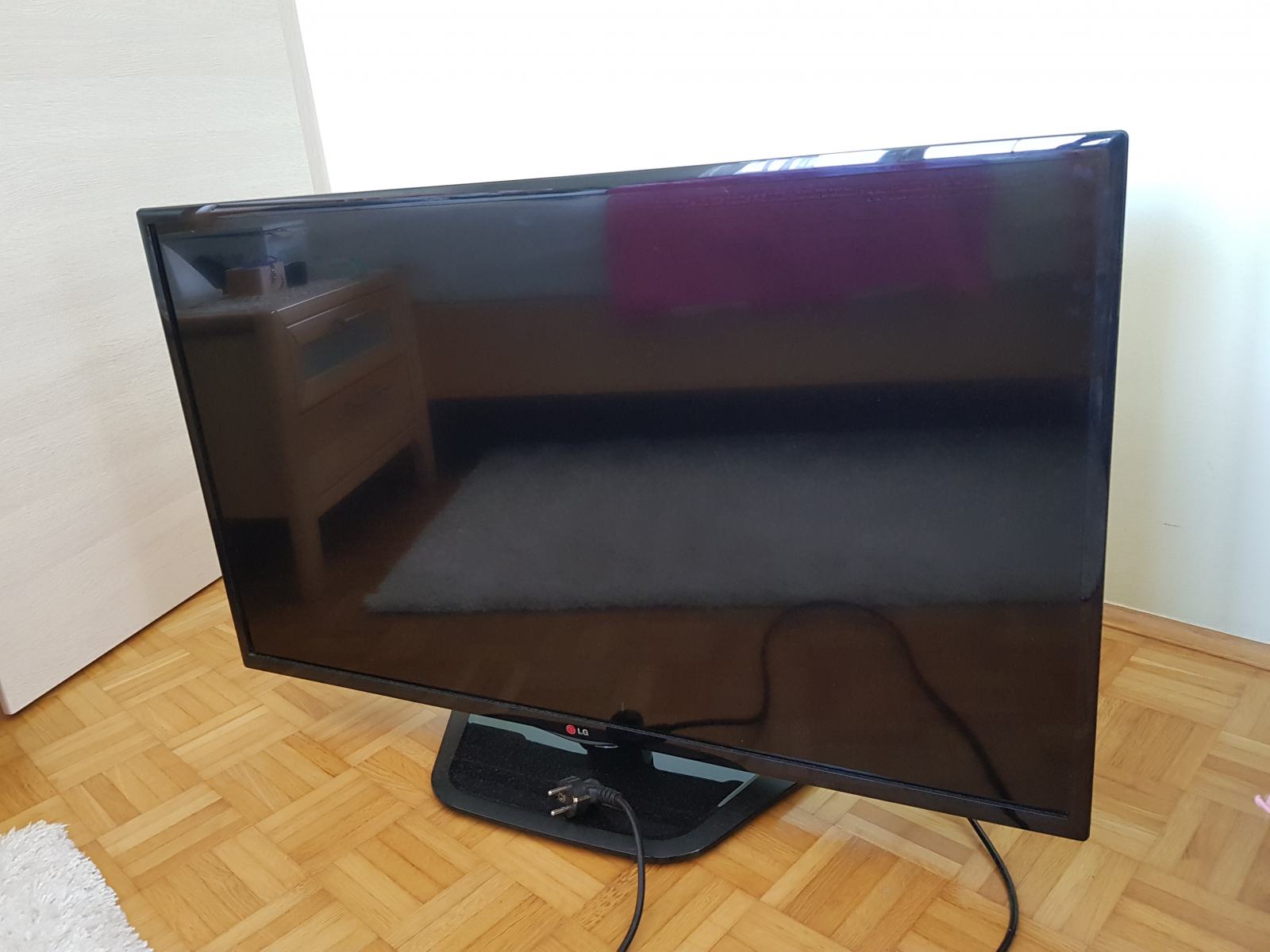 LG LCD TV 42