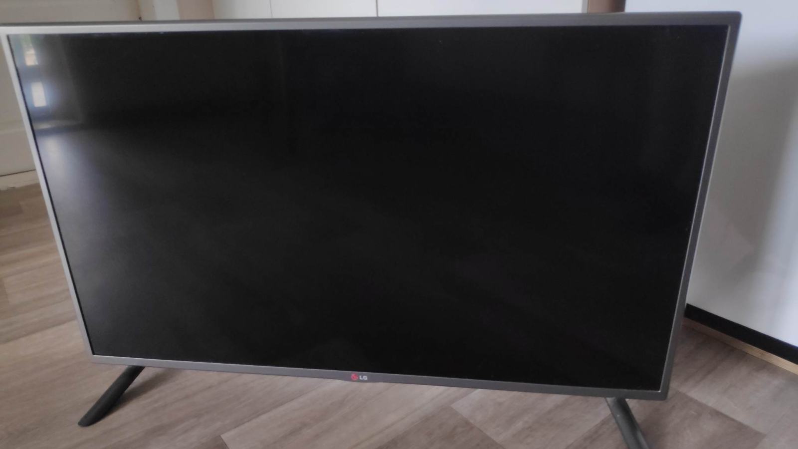 LG LED LCD TV sprejemnik 39LB5610