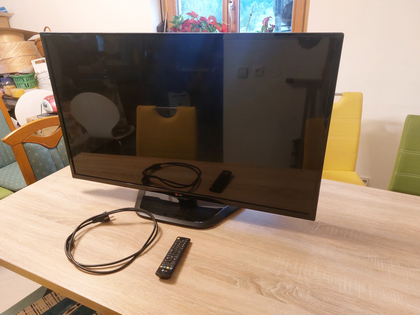LG LED LCD TV sprejemnik 42LN5400