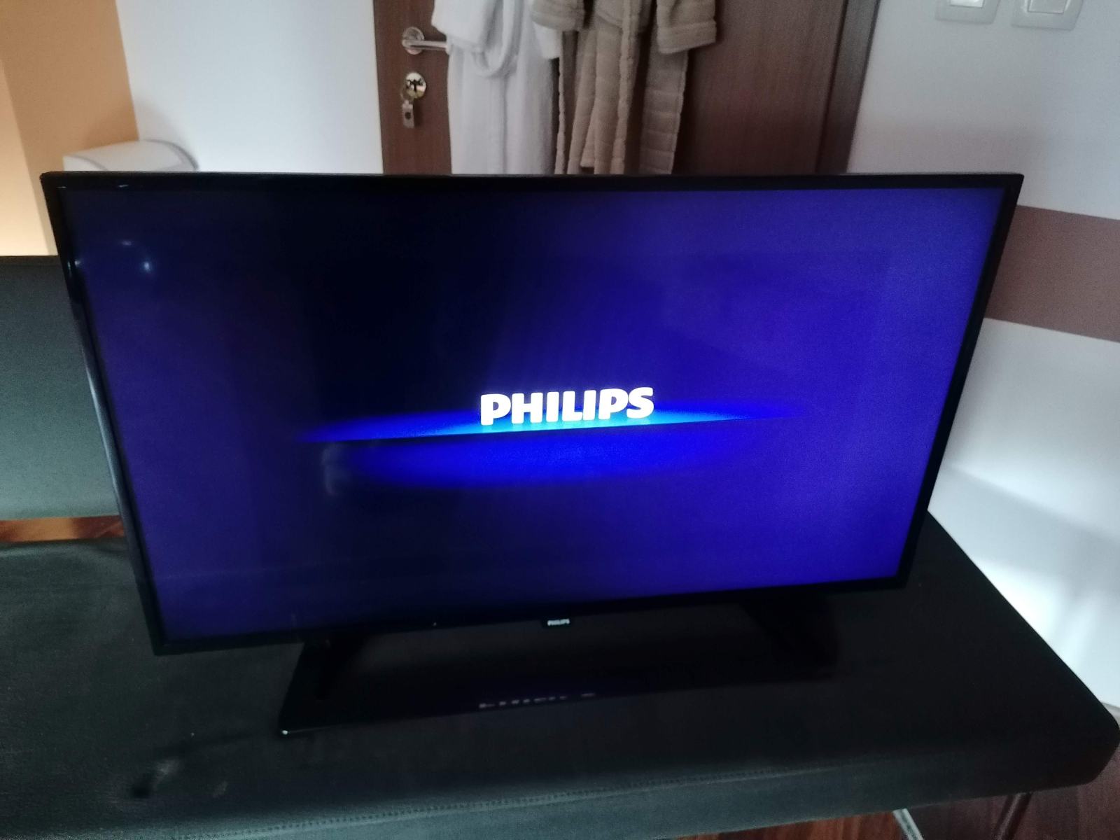 PHILIPS LED TV 4000 series Full HD 40PFH4100/88