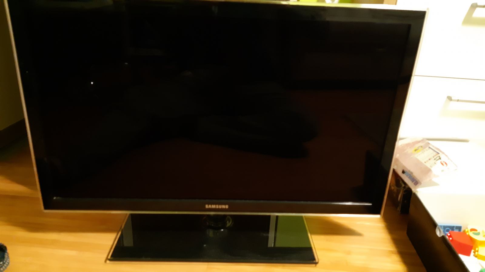 Samsung UE32D5000 32 LCD LED TV sprejemnik