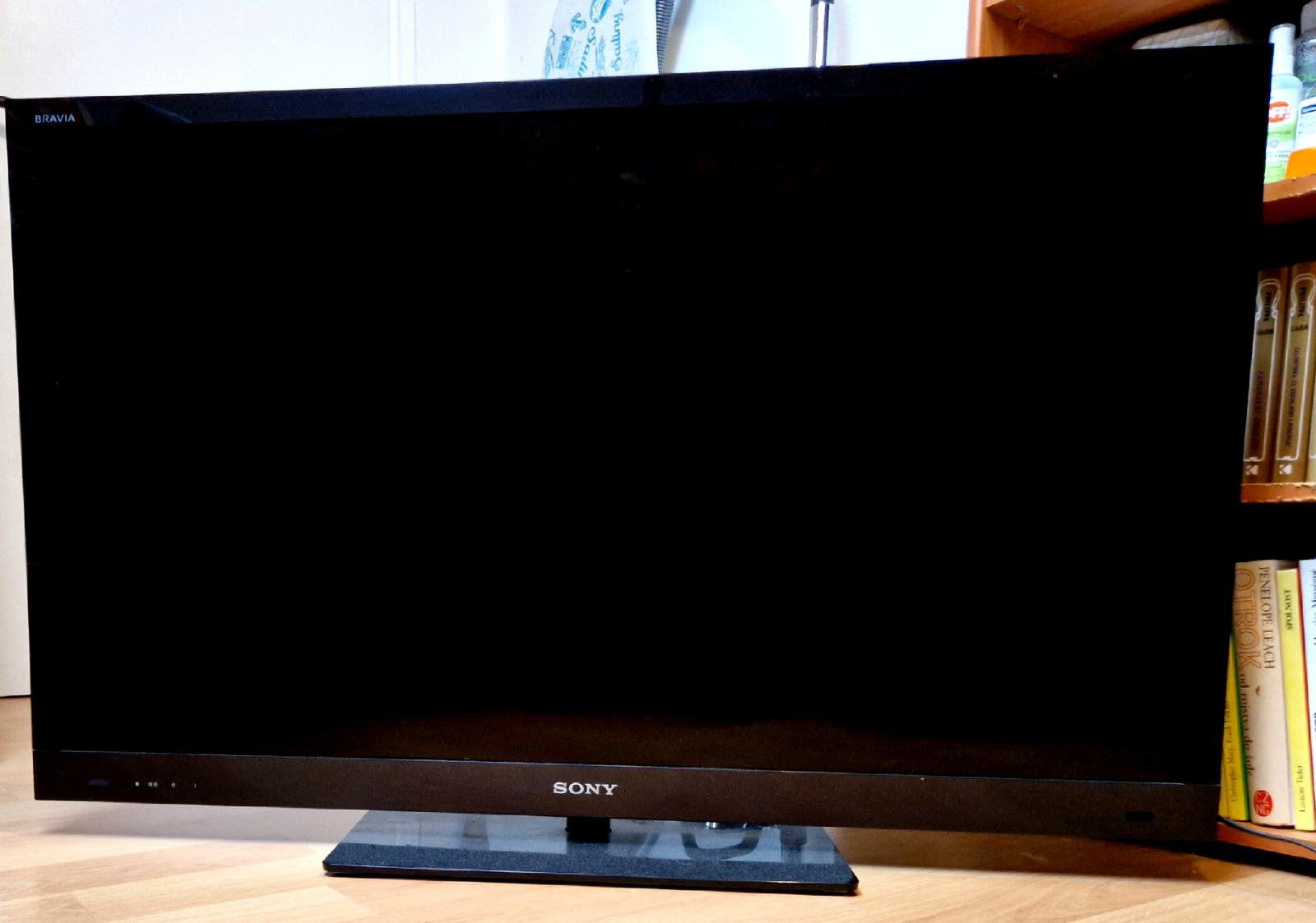 Sony bravia model KDL-46EX720