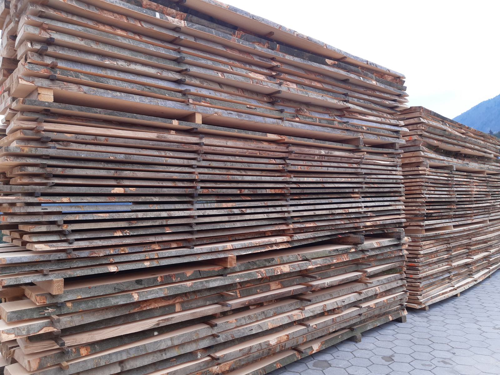 Bukov les mizarske kvalitete