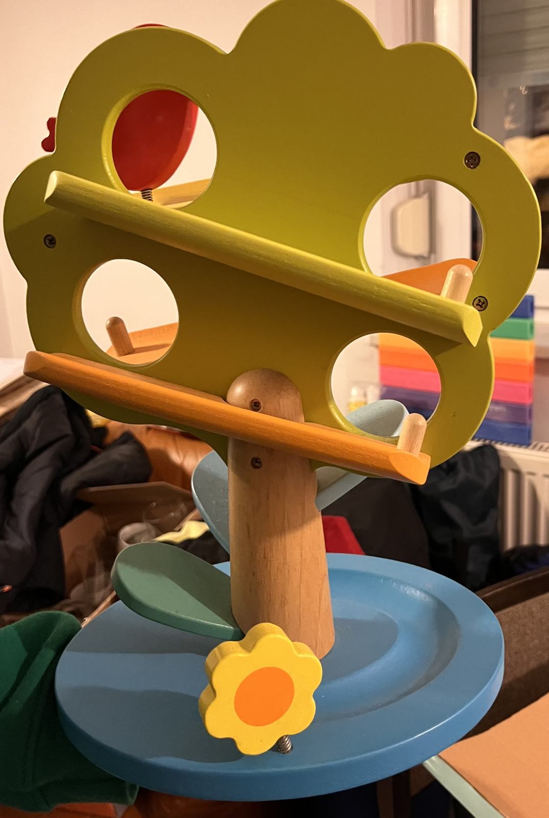 Leseno igralno drevo dejco