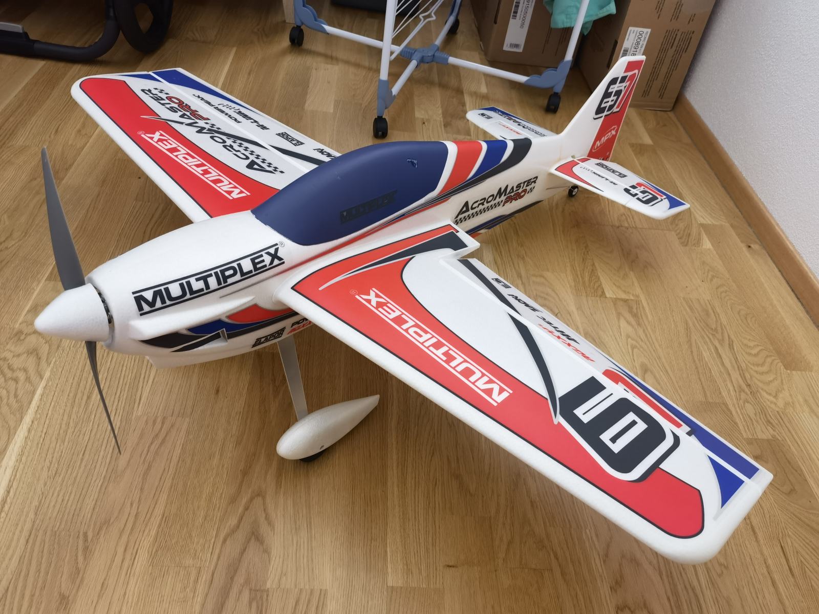 Rc letalo acromaster pro