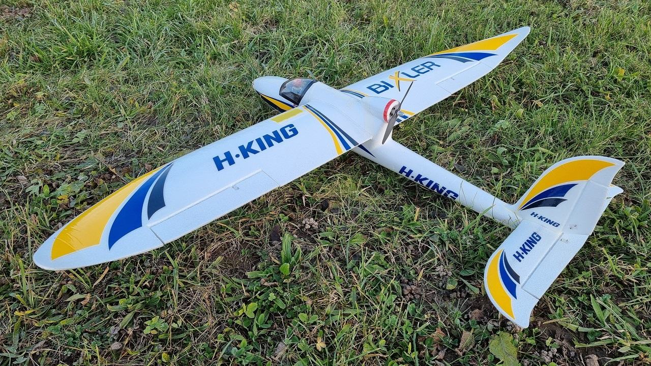 RC Letalo BIXLER