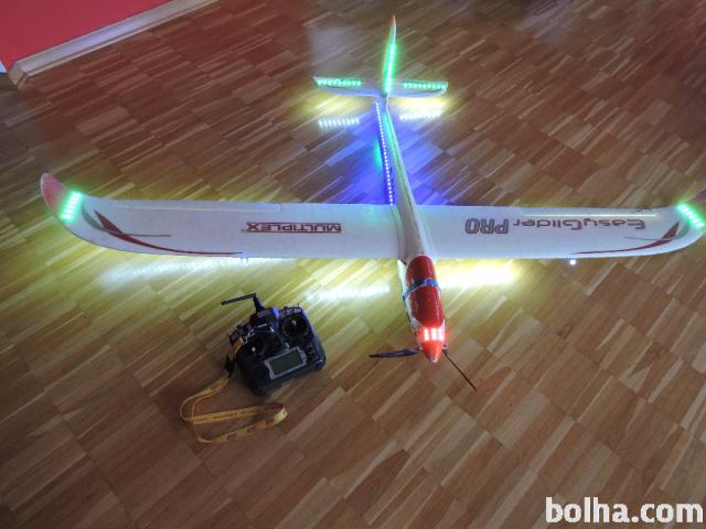 RC LETALO Z VSO OPREMO+2 letala gratis