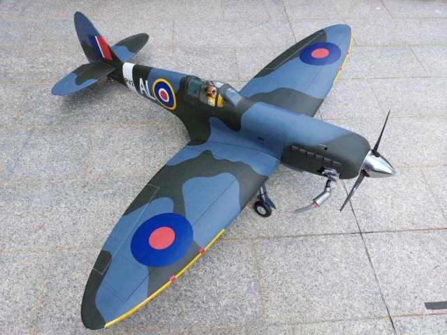 Spitfire Mk 1800mm (Black Horse)