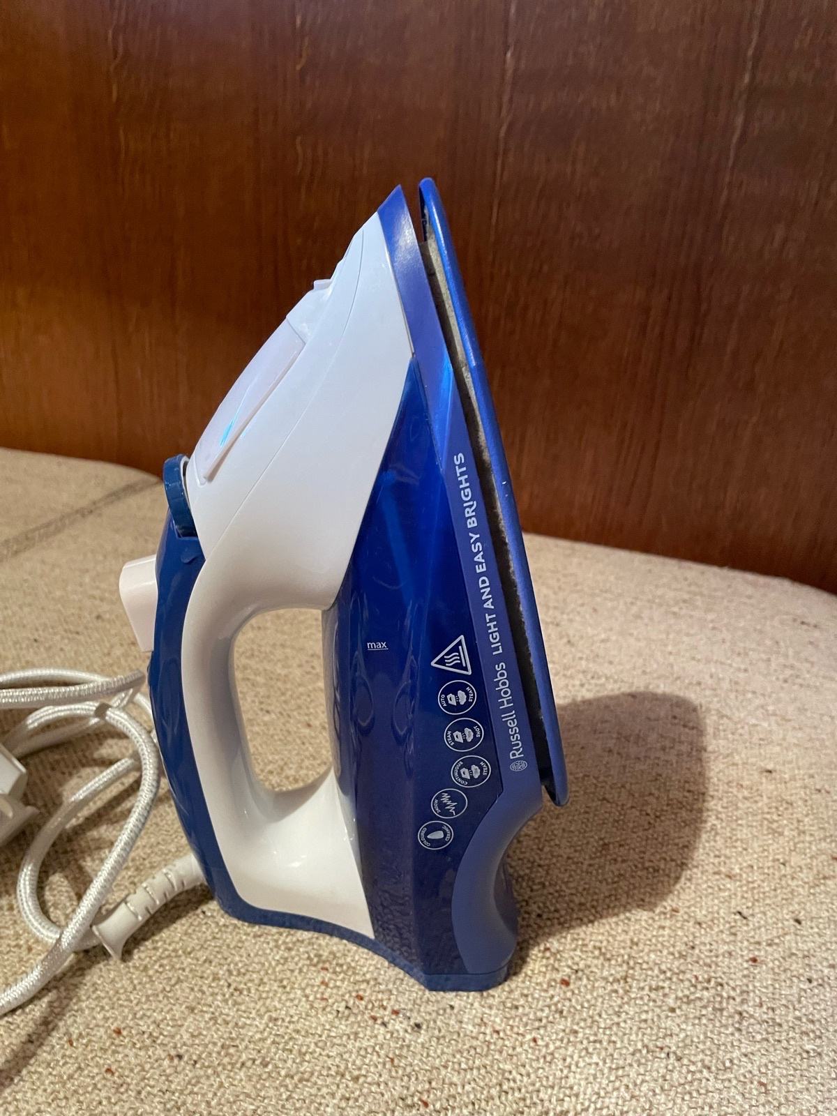Likalnik Russell Hobbs Light and Easy Brights (2400W)