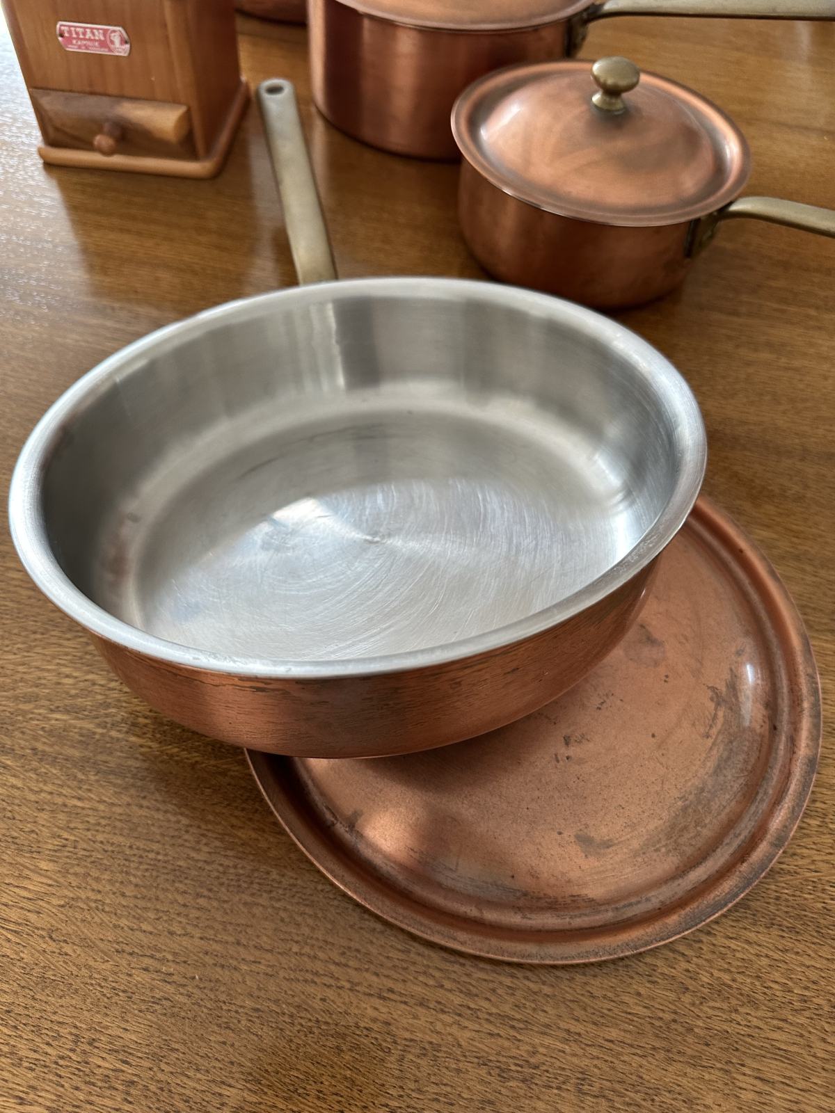 BAKRENA PONEV S POKROVKO 24 cm