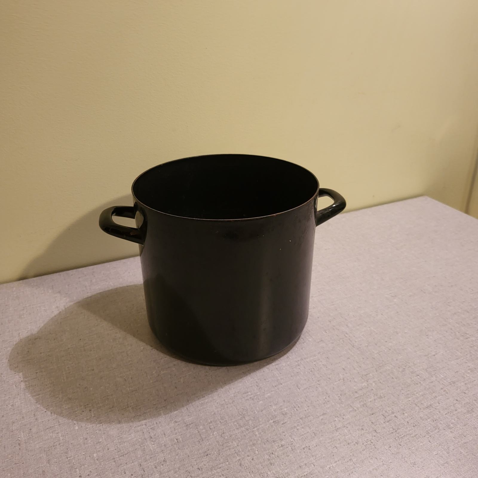 LONEC, ČRNA POSODA GORICA