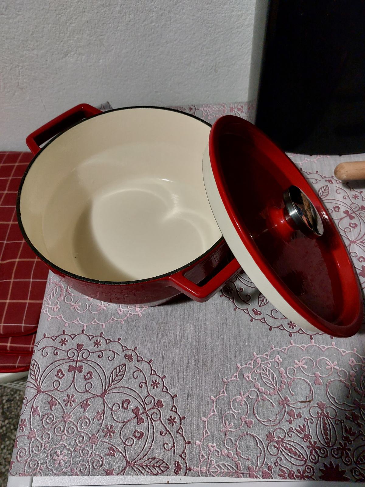 Prodam litoželezni lonec