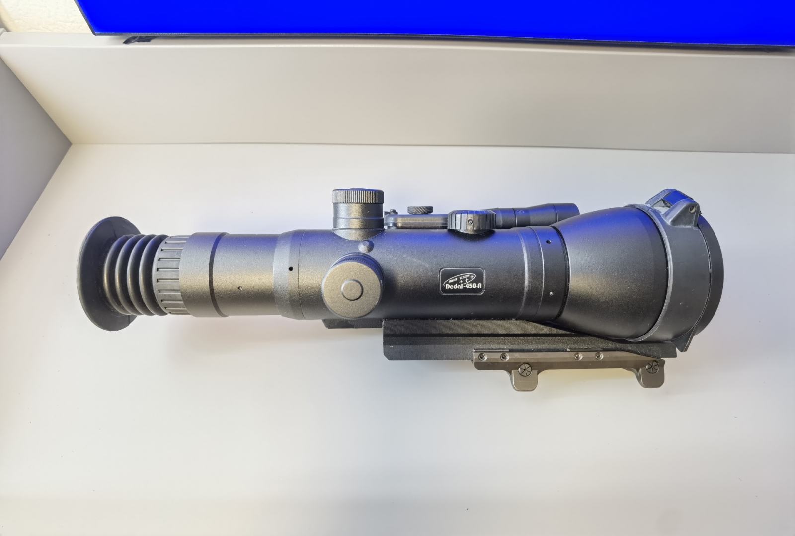Nočni daljnogled Dedal 450A z Blaser montažo