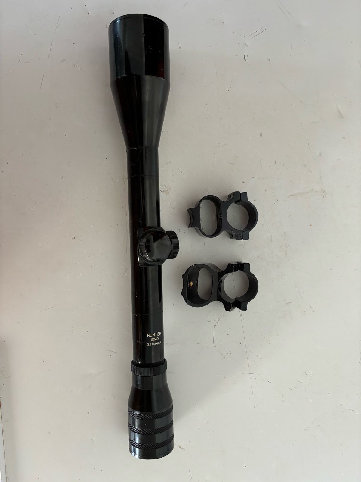 Prodam strelni daljnogled Hunter 6x40 in montažo
