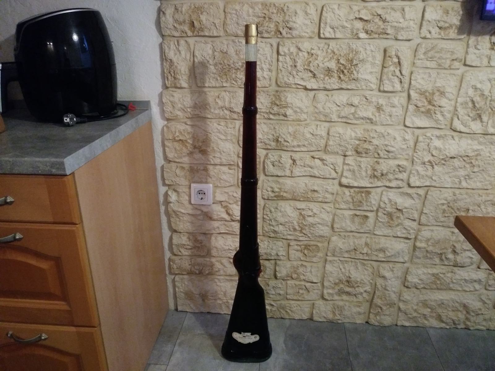 PUŠKA STEKLENA FLAŠA 3L