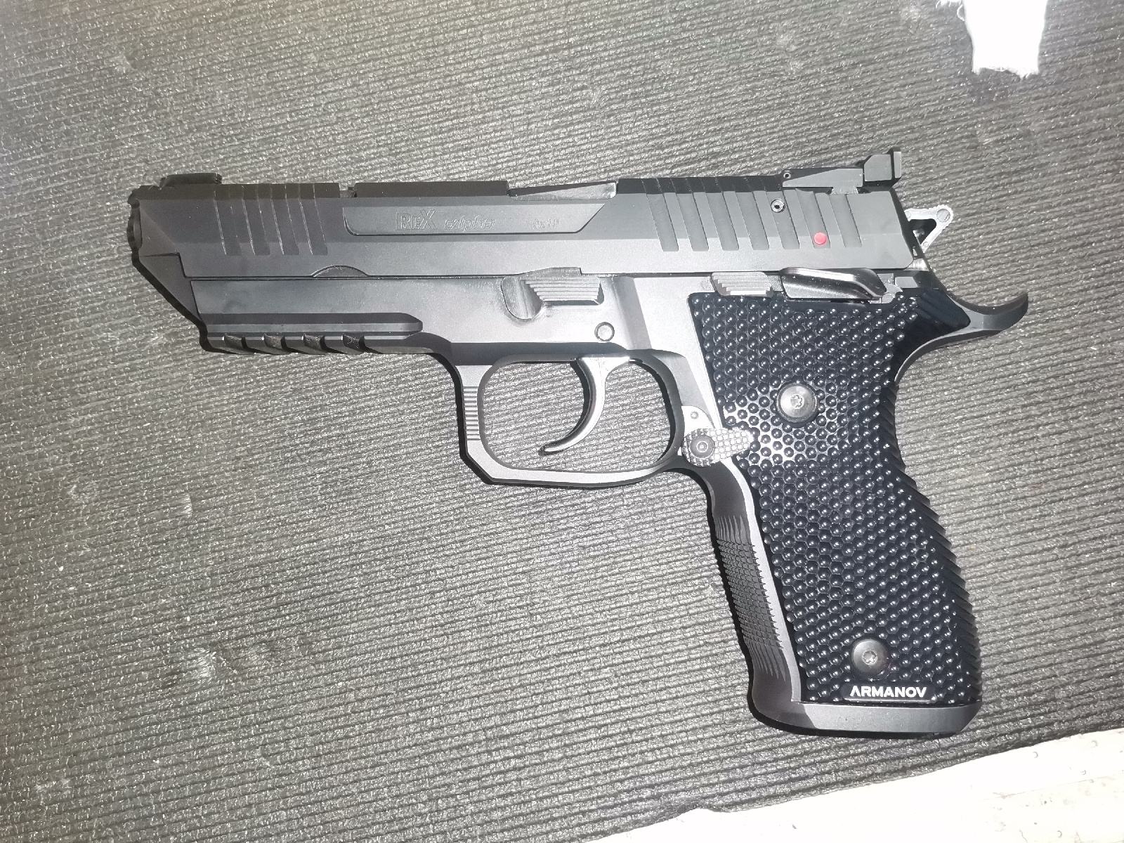 Pištola Rex Alpha 9mm