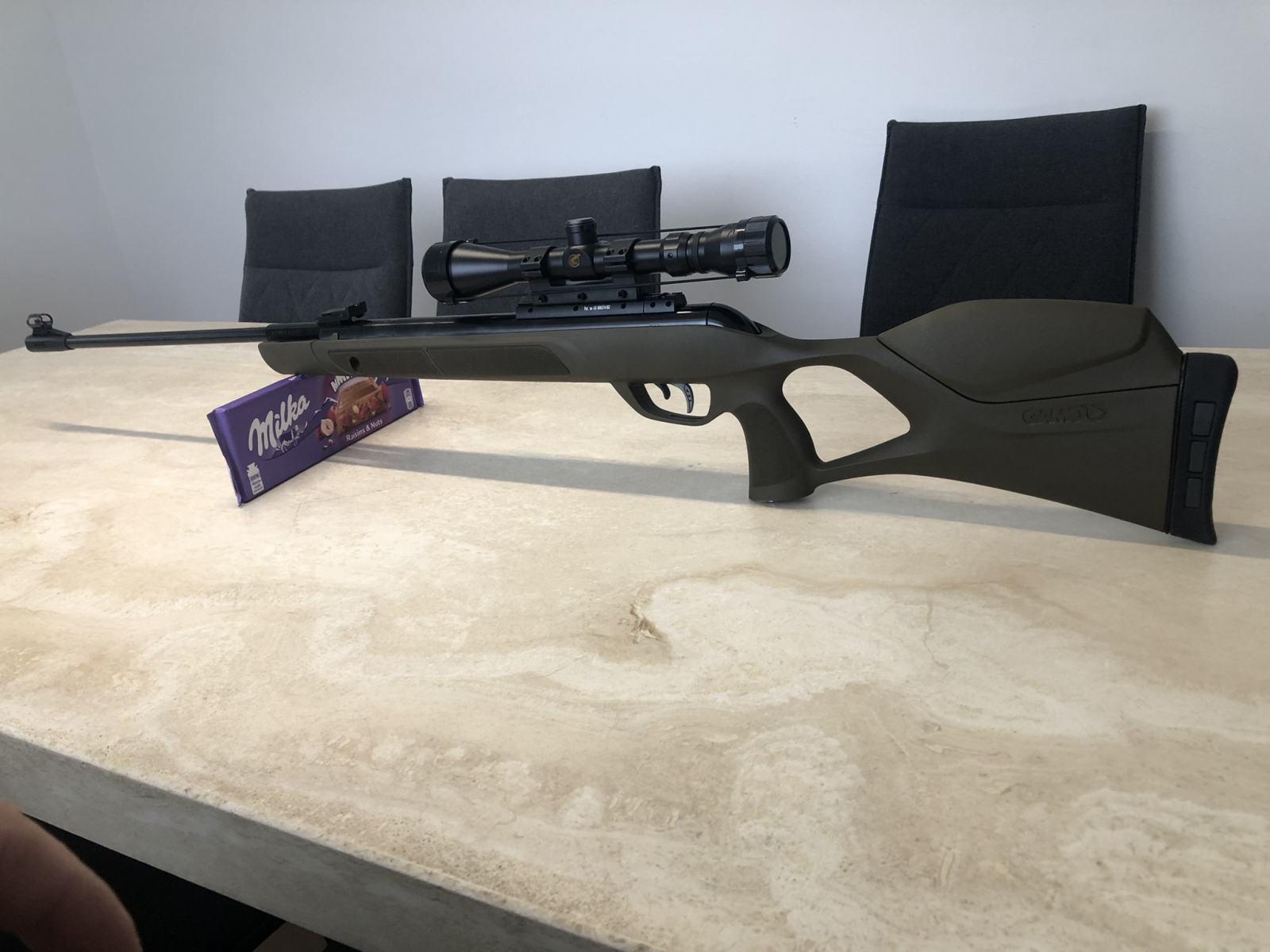 Zračna puška GAMO G-MAGNUM 5,5mm z optiko
