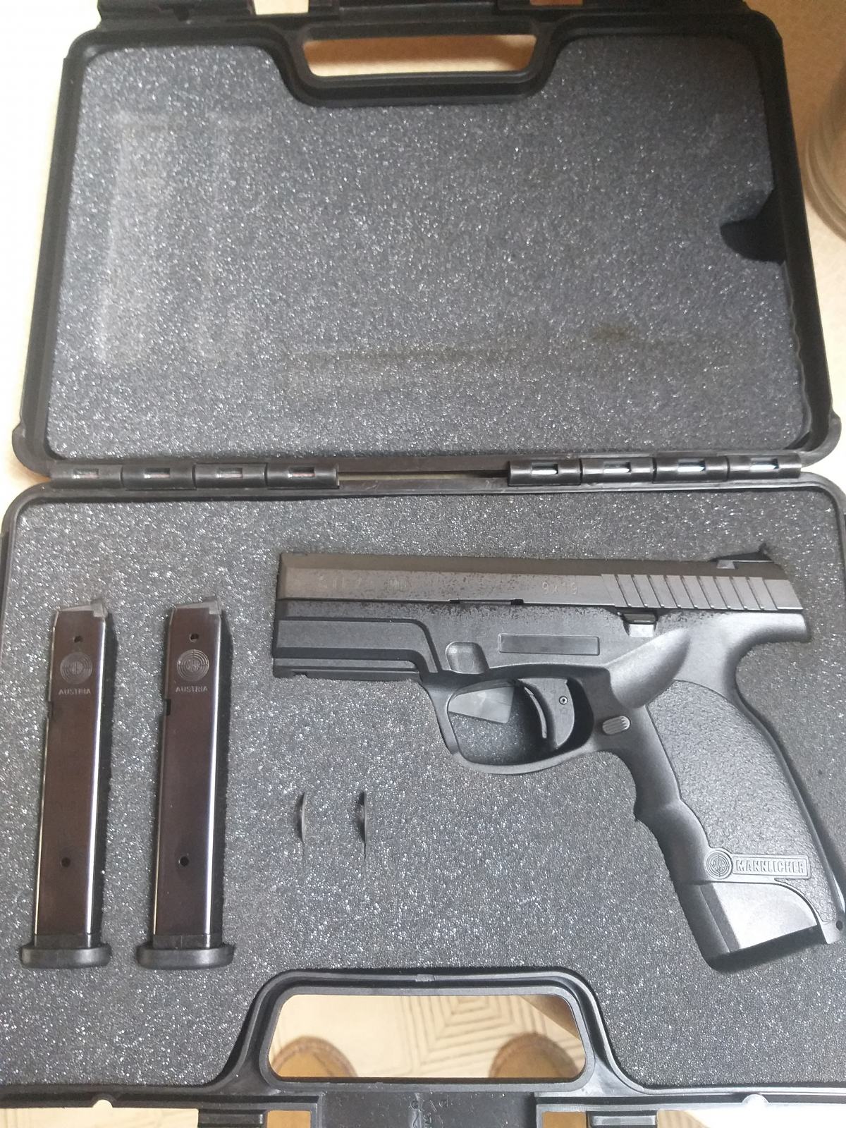 PIŠTOLA STEYR MANNLICHER M9, 9X 19