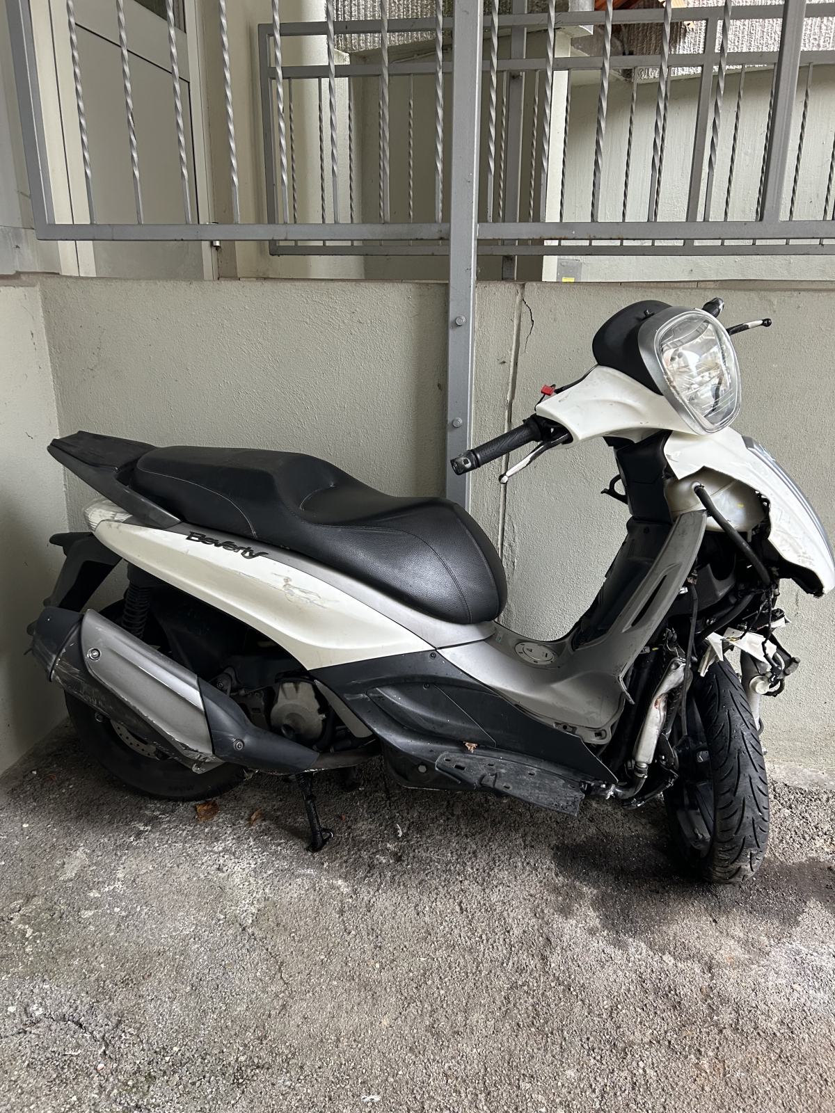 Piaggio Beverly sport turing 350 cm3, 2016 l.