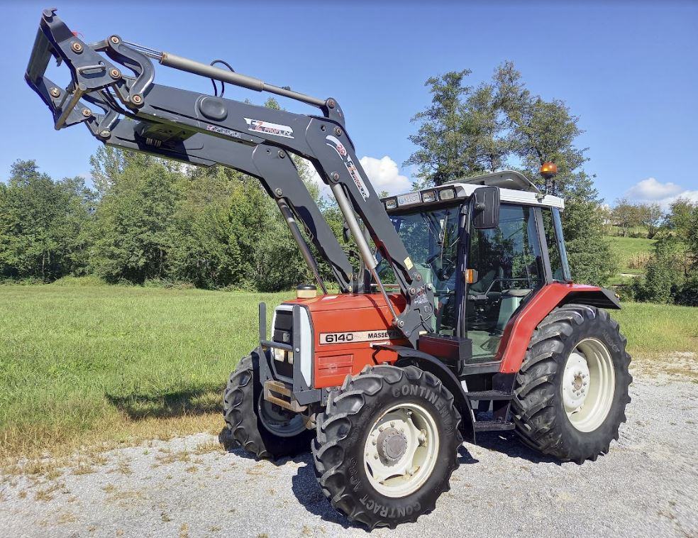 Traktor Massey Ferguson 6140A