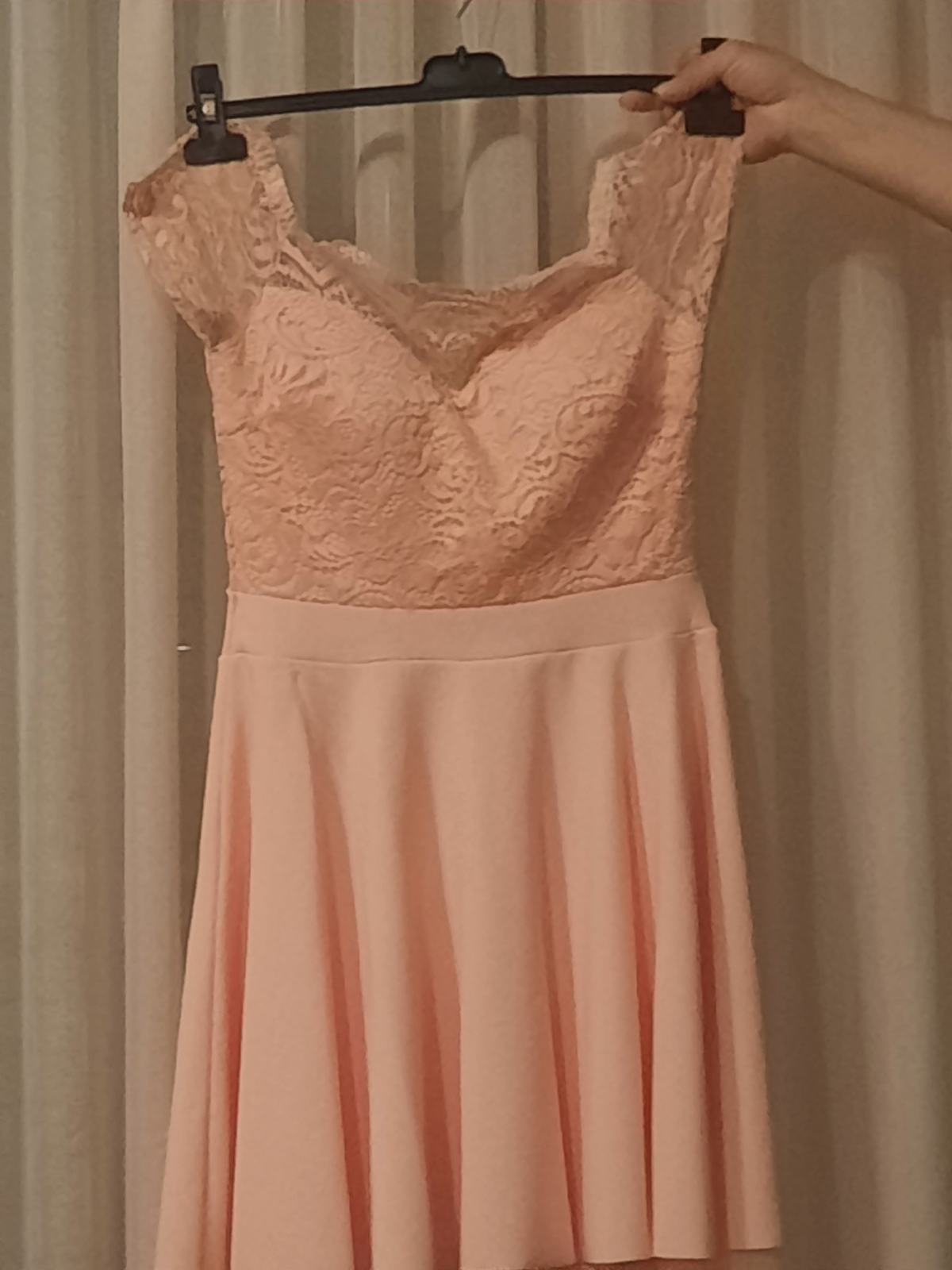 obleka za valeto ali maturantski ples